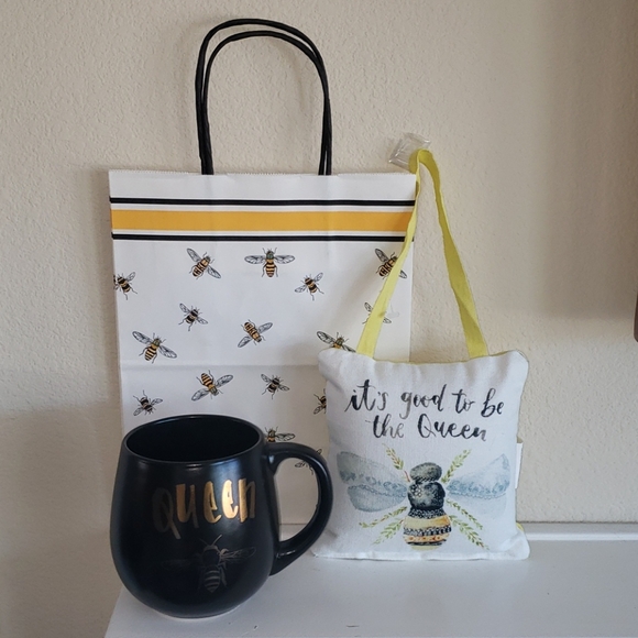 Other | Bee Lovers Gift Set | Poshmark